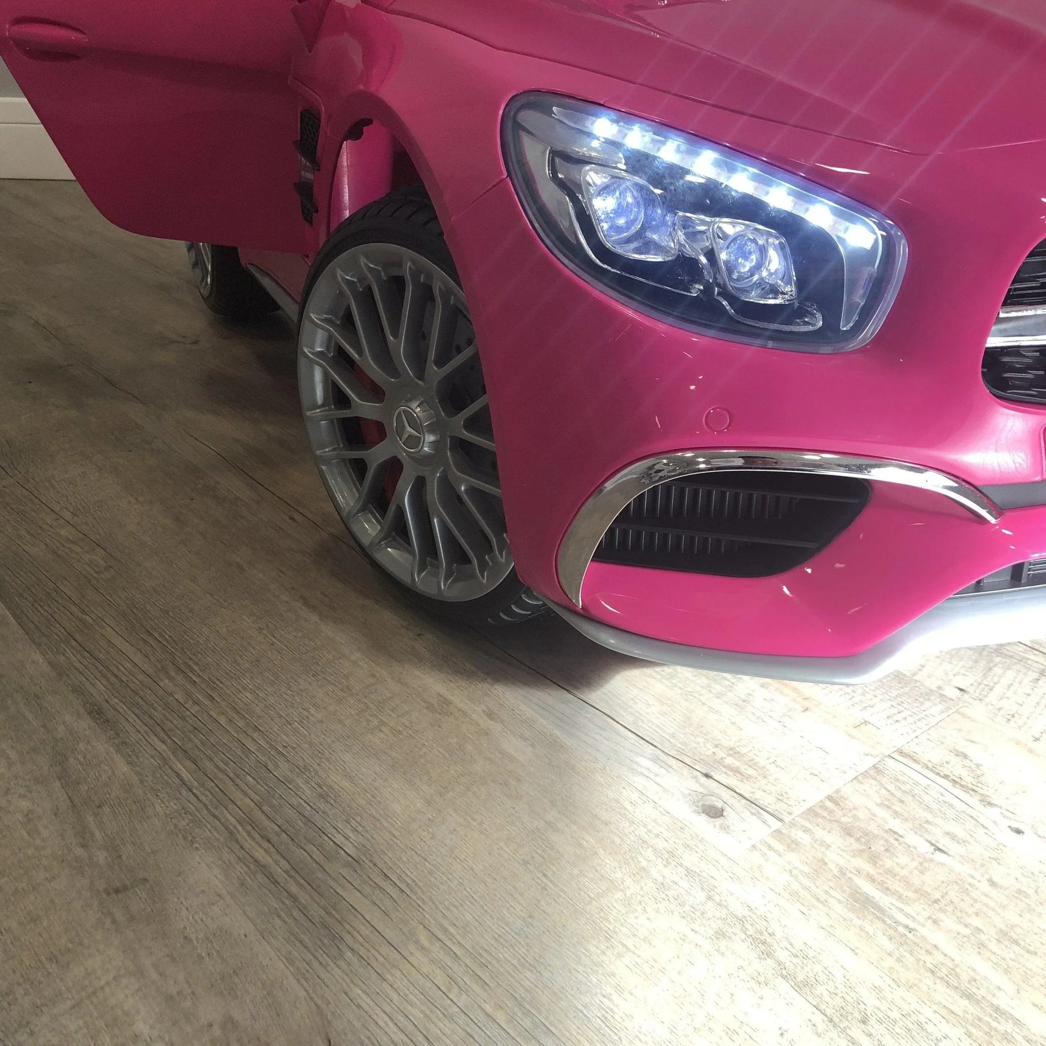 Mercedes Benz SL65 AMG – Pink — Kidscars.co.nz